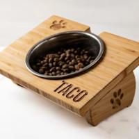 China 15-Degree Tilt Pet Bowl Stand Customized Wood Printing Laser Engrave Two Removable Bowls for sale