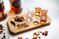 China Modern Stylish Bamboo Board Flight Beer Tray with Engraved Wood Shot Glass Holders for sale