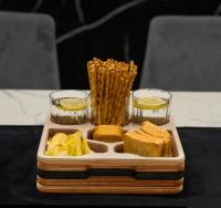 China Multi-Functional Serving Tray for Snacks and Drinks Space-Saving Couch Bar Snack Box for sale