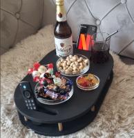China 202406 Black Couch Bar with 4 Glass Bowls High Quantity and Stocked Snack Board for sale
