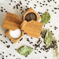 China Custom Spice Jar with Shape High Capacity Wood Spice Holder Seasoning Packing Box for sale