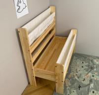 China Montessori Wooden Bookshelf Hidden Storage and Space-Saving Function for Toddlers for sale