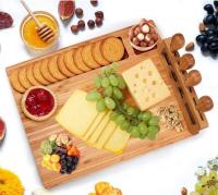 China Free Sample Charge Bamboo Cheese Board and Knife Set for Charcuterie Cutting for sale