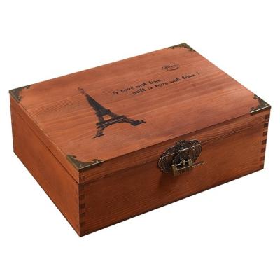 China Varnishing Handling Vintage Style Customized Small Wooden Wedding Photo Box with Lock for sale