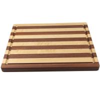China Customized Size Kitchenware Multi-functional Solid Wood Chopping Board with Handle for sale