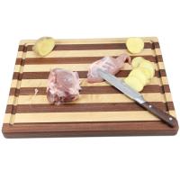 China Customized Size Kitchenware Multi-functional Solid Wood Chopping Board with Handle for sale