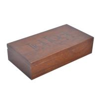 China Customizable Logo and Color Wooden Cigarette Case with Varnished Finish for sale