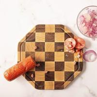 China Customized 12X12X0.8 Inch Acacia Wooden Cutting Octagon Serving Board with Juice Groove for sale