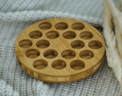 China Functional Wooden Stand for Efficiently Storing Oil Bottles in Circle Shape for sale