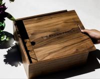 China Modern Minimalist Custom Memory Box for Personalized Logo Keepsakes and Storage Holders for sale