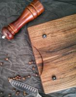 China Customized Logo Acceptable 1.75 Thick Large Walnut Cutting Board with Juice Groove for sale