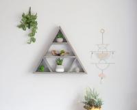 China Minimalist Design Wooden Triangle Wall Shelf Crystal Display Shelves for Home Storage for sale