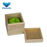 China Customized Small Square Gift Wooden Box Made of Solid Wood for Environmental Benefits for sale