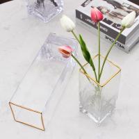 China All-Season Modern Square Handmade Clear Glass Vase with Handblown Technique for sale