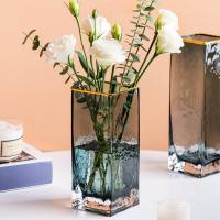 China All-Season Modern Square Handmade Clear Glass Vase with Handblown Technique for sale