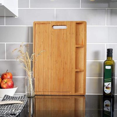 China Multi-Functional Bamboo Cutting Board with 3 Compartments and Juice Grooves 43*32*1.8cm for sale