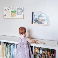 China Save Space and Add Style to Your Kids' Nursery with Acrylic Floating Bookshelf Wall for sale