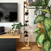 China Custom Wooden Wine Rack for Home Decor Installation Type Standing Type Anniversary Gift for sale