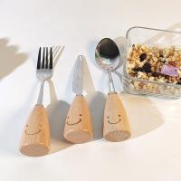 China Simple Style Customized Logo Bamboo Baby Plates Set with Forks and Spoons for sale