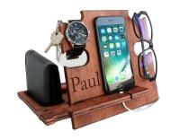 China Customized Logo Acceptable Wooden Stand for Phone Wallet Key Gift Men Docking Station for sale