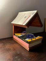 China Customized Logo Acceptable Book Stand for Never Losing Your Page and Book Place Holder for sale