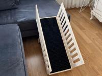 China Wooden Ramp for Aging Dogs Item Type Beds Sofas Adjustable Height Nonslip Carpet Wood for sale