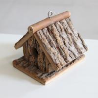 China Silk-Screen Printed Wooden Bird House Handcrafted and Environmentally Friendly for sale