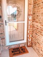 China Popular Sale Fir Wood Home Wedding Welcome Sign Frame Natural/Brown/White Europe for sale