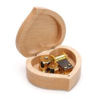 China Custom Maple Walnut Hand Crank Music Box for Christmas Birthday Valentine Holiday Gift for sale