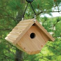 China HOUSES Fully Assembled Wooden Bird House Kit for Traditional Wren House Wood Cage Type for sale