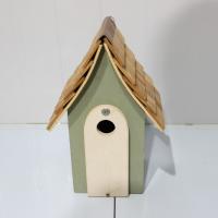 China Windproof Solid Pattern Wooden Bird House with Custom Color Painted Garden Decor for sale