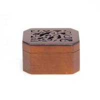 China Christmas Holiday Wooden Jewelry Music Box with Silk-Screen Printing and Burned Design for sale
