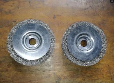 China 4 Inch Crimped Stainless Steel Wire Wheel Brush Grinder with Half Round Keyway for sale