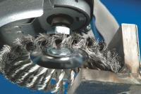 China 5-Inch Knot Twisted Conical Wire Bevel Wheel Brush with 5/8