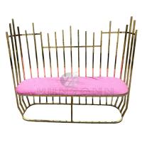 China Royal Luxury Style High Back Gold Spiked Loveseat - Modern Chesterfield Wedding Sofa for sale