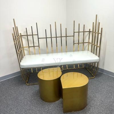 China Luxury Royal Queen Throne Chair for Bride Groom Modern Stainless Steel Wedding Dining Chair Stylish Steel Bride Groom Throne for sale