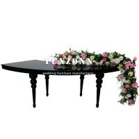 China Large Banquet Hall Black Metal Serpentine Half Moon Wedding Table for sale
