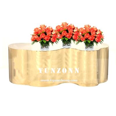 China Gold Hollywood Unique Creative Design Coffee Table Luxury Metal Stump Type Center Table for Home Dining and Living Room Use for sale