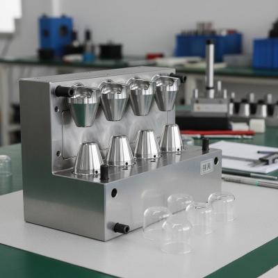 China Bottle Cap Injection Mold Designed for Cosmetic Packaging Component Production for sale