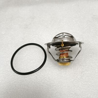 China Engine Spare Parts  5292708 Thermostat QSB6.7 / Hyundai ROBEX 290LX-7 HE6.7 82℃ for sale