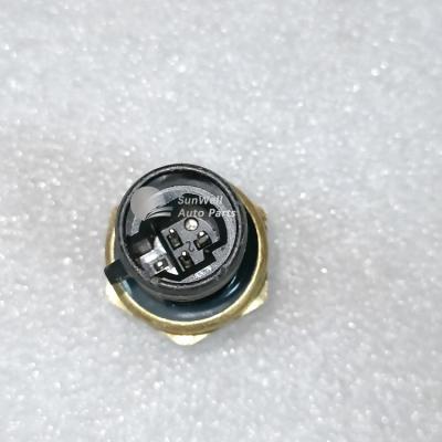 China Diesel Engine Spare Parts  truck fuel Oil pressure switch sensor A028X493 Pressure sensor for sale