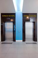 China 1350kg 1600kg Capacity Hospital Elevator Bed Elevator with 3 Sides Handrails Wide Jamb For Emergency Medical Center for sale