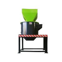 China Vertical Fertilizer Cow Dung Crusher Machine Stainless Steel SUS304 wear resistant for sale
