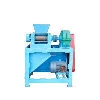China Compact Double Roller Extrusion Granulator for Binder-Free Granulation and Mobile Operation for sale