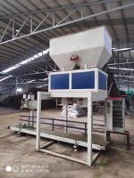 China Automatic Fertilizer Packaging Machine with PLC Weighing Control for Continuous Fertilizer Bagging Machine Operation for sale