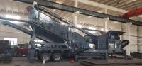 China Mobile Granite Impact Crusher Machine 100 T/H Customized Request Outlet Size 50-100mm for sale