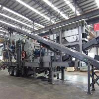 China Customizable Color Limestone Mobile Impact Crusher with Screen and Advanced Technology for sale