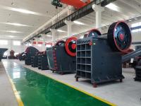 China 210-1020mm Inlet Size AC Motor Iron Gold Ore Rock Jaw Crusher Manufacturers 100-150 Tph for sale