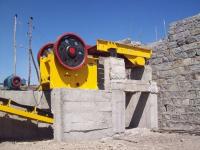 China 90-180tph Capacity PE69 Jaw Crusher for Limestone Stone Crusher at Affordable for sale