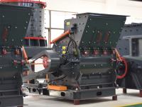 China 250-300MPA Compressive Strength European Coarse Grinding Mill for Mineral Industry for sale